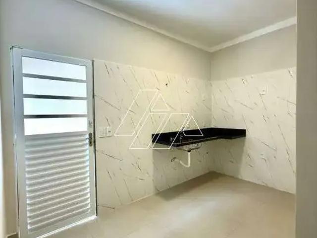 Casa / Sobrado para Venda em Marília/SP Paulo Correia de Lara 2 Quartos