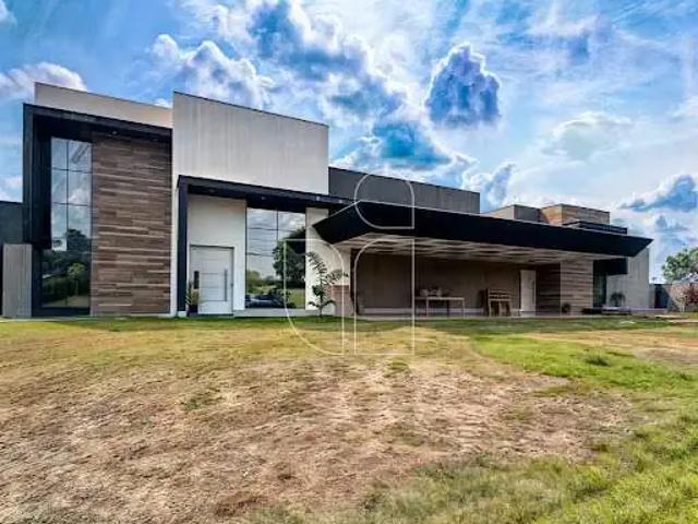 Casa / Sobrado para Venda em Marília/SP Padre Nóbrega 6 Quartos