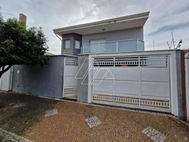 Casa / Sobrado para Venda em Marília/SP Palmital 3 Quartos
