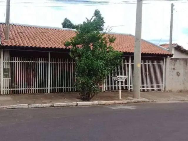 Casa / Sobrado para Venda em Marília/SP Palmital 3 Quartos