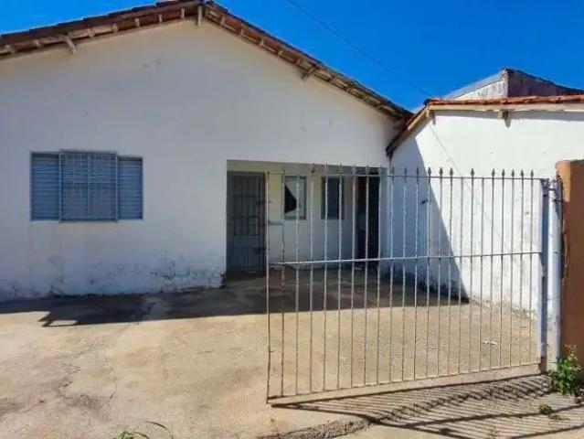 Casa / Sobrado para Venda em Marília/SP Palmital 3 Quartos