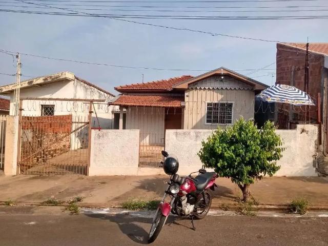 Casa / Sobrado para Venda em Marília/SP Palmital 2 Quartos