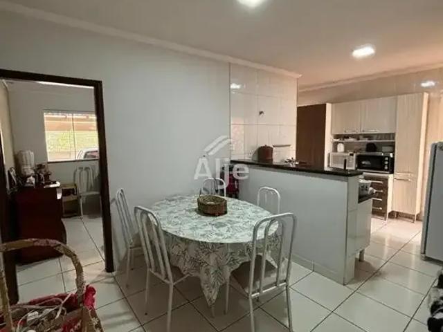 Casa / Sobrado para Venda em Marília/SP Palmital 2 Quartos