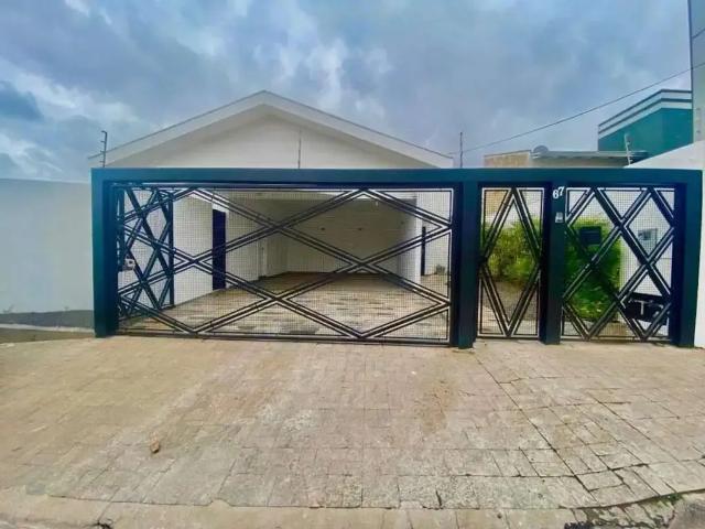 Casa / Sobrado para Venda em Marília/SP Parque das Esmeraldas II 4 Quartos