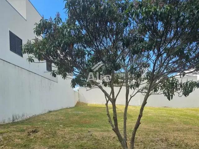 Casa / Sobrado para Venda em Marília/SP Parque das Esmeraldas