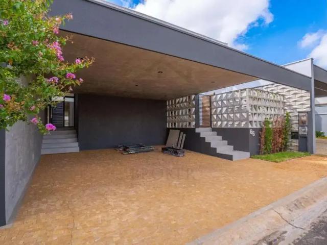 Casa / Sobrado para Venda em Marília/SP Parque das Esmeraldas 3 Quartos