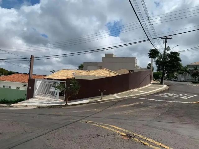 Casa / Sobrado para Venda em Marília/SP Parque das Esmeraldas 3 Quartos