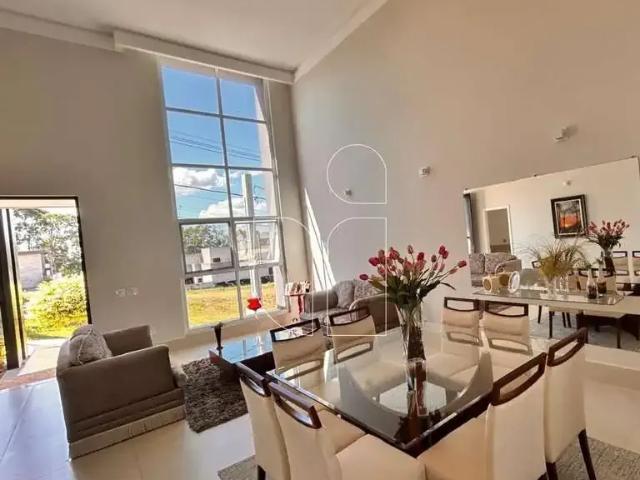 Casa / Sobrado para Venda em Marília/SP Parque das Esmeraldas 3 Quartos