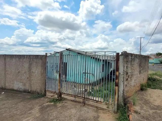 Casa / Sobrado para Venda em Marília/SP Parque dos Ipês 2 Quartos