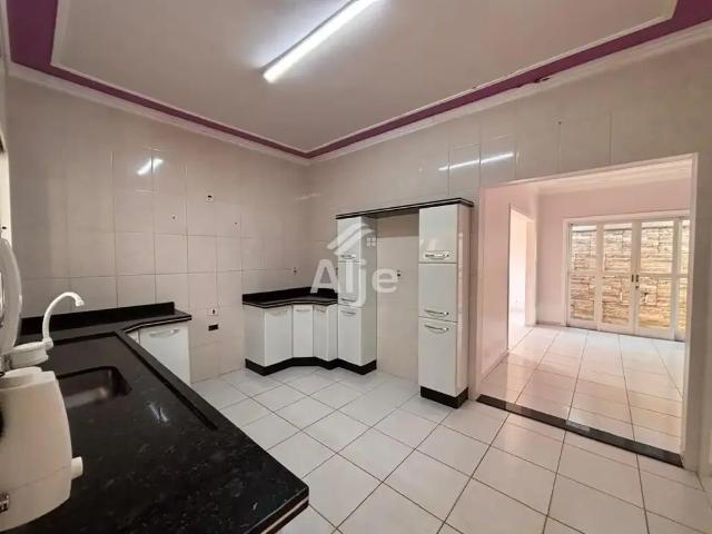 Casa / Sobrado para Venda em Marília/SP Parque Residencial Santa Gertrudes 3 Quartos