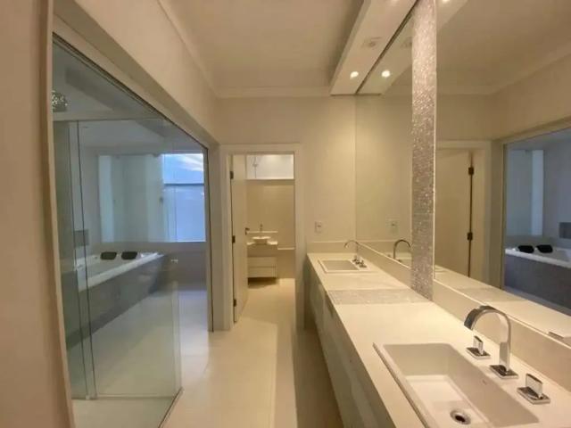 Casa / Sobrado para Venda em Marília/SP Residencial Vale Verde 4 Quartos