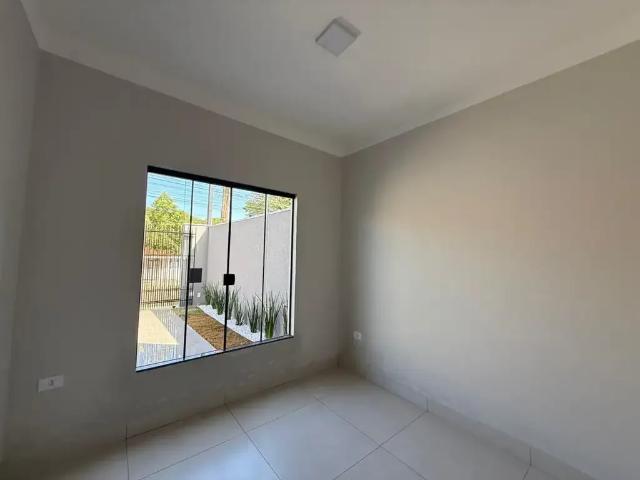 Casa / Sobrado para Venda em Maringá/PR Conjunto Habitacional Requião 3 Quartos
