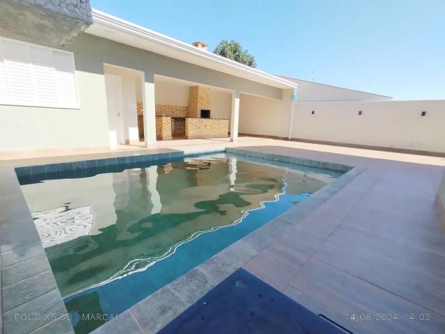 Casa / Sobrado para Venda em Maringá/PR Conjunto Residencial Parigot de Souza 3 Quartos