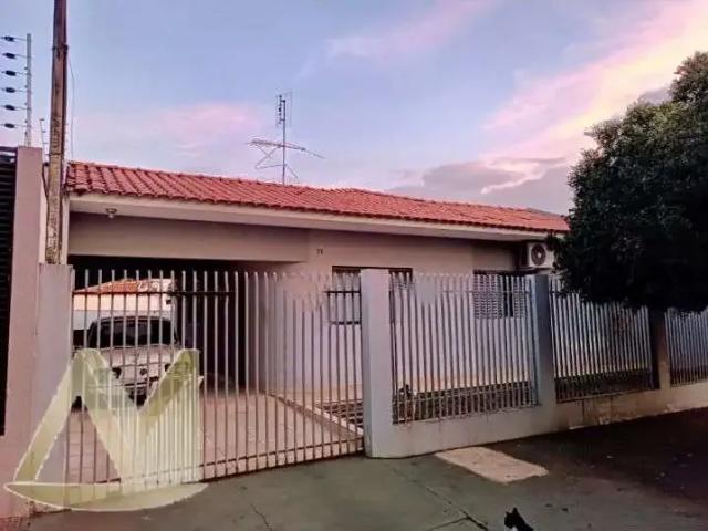 Casa / Sobrado para Venda em Maringá/PR Copacabana Residencial 3 Quartos