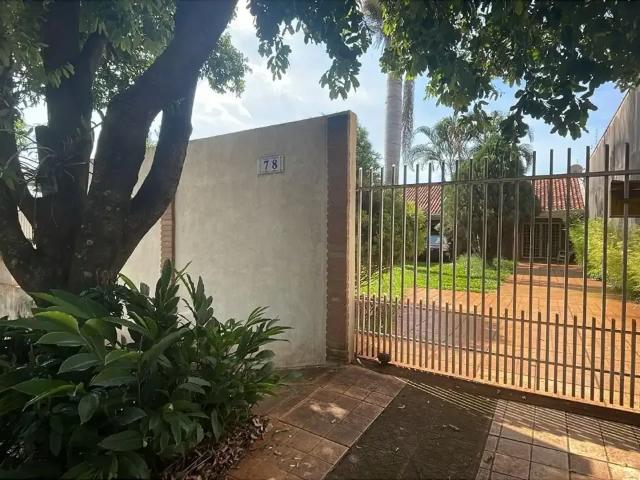 Casa / Sobrado para Venda em Maringá/PR Cidade Jardim 2 Quartos