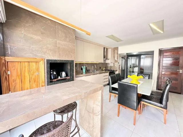 Casa / Sobrado para Venda em Maringá/PR Bom Jardim 2 Quartos