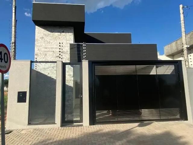 Casa / Sobrado para Venda em Maringá/PR Bom Jardim 3 Quartos
