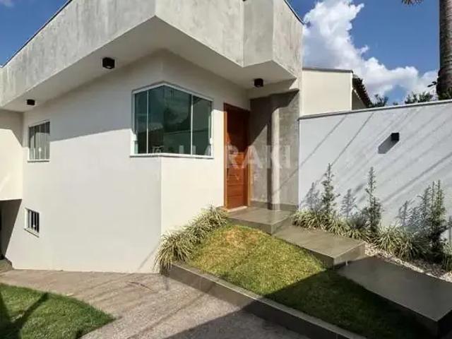 Casa / Sobrado para Venda em Maringá/PR Jardim Montreal 3 Quartos
