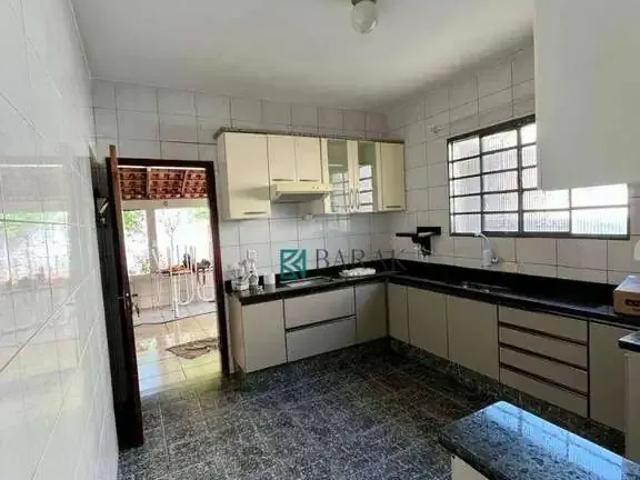 Casa / Sobrado para Venda em Maringá/PR Jardim América 3 Quartos