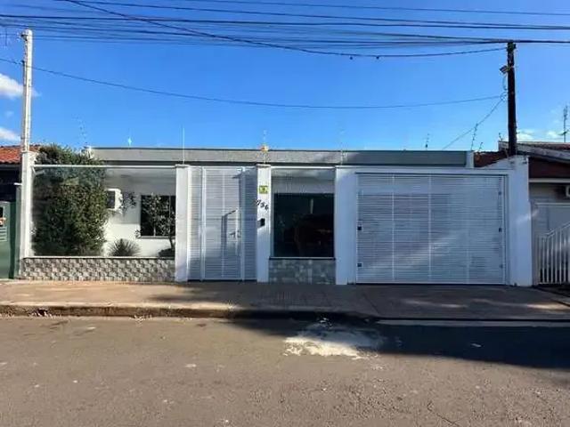 Casa / Sobrado para Venda em Maringá/PR Jardim América 3 Quartos