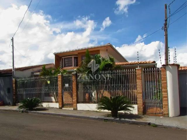 Casa / Sobrado para Venda em Maringá/PR Jardim América 3 Quartos