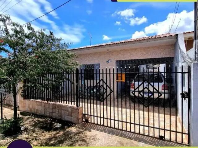 Casa / Sobrado para Venda em Maringá/PR Jardim América 2 Quartos