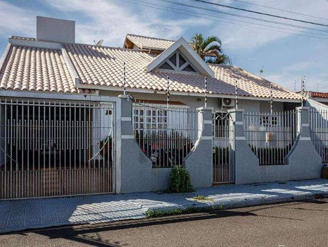 Casa / Sobrado para Venda em Maringá/PR Jardim América 4 Quartos