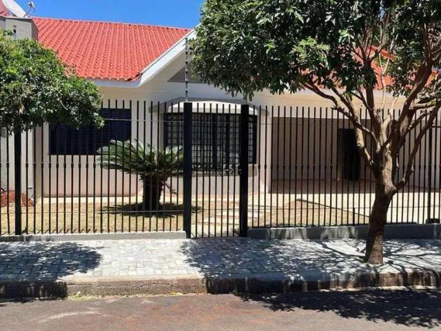 Casa / Sobrado para Venda em Maringá/PR Jardim Canadá 5 Quartos