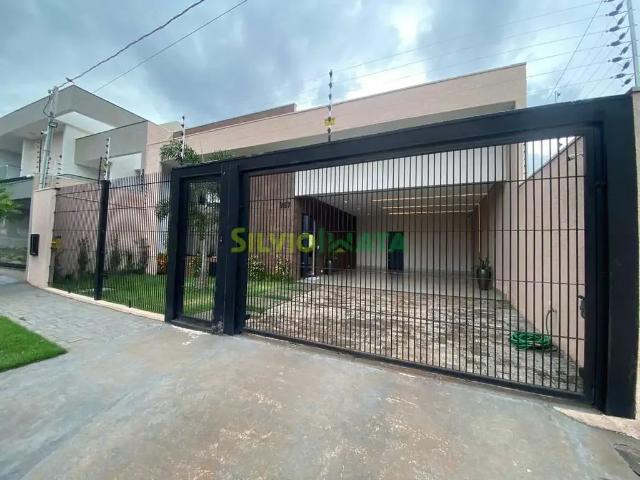 Casa / Sobrado para Venda em Maringá/PR Jardim Canadá 3 Quartos
