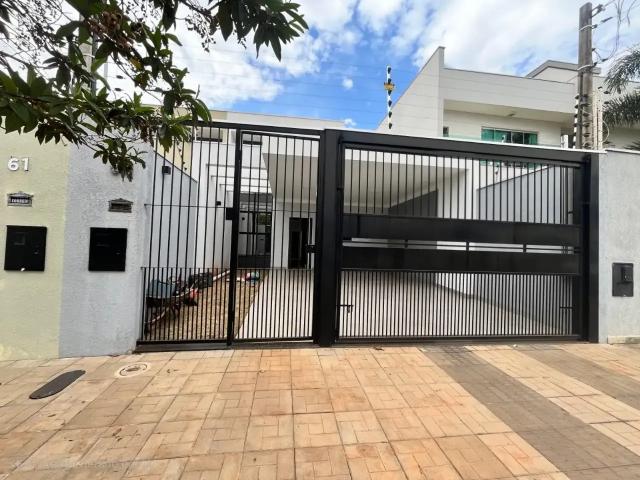 Casa / Sobrado para Venda em Maringá/PR Jardim Canadá 3 Quartos