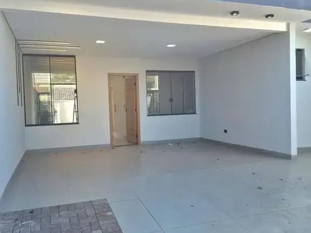 Casa / Sobrado para Venda em Maringá/PR Jardim Colina Verde 3 Quartos