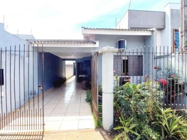 Casa / Sobrado para Venda em Maringá/PR Jardim Dias I 3 Quartos