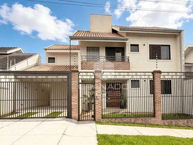 Casa / Sobrado para Venda em Maringá/PR Jardim Itália 4 Quartos