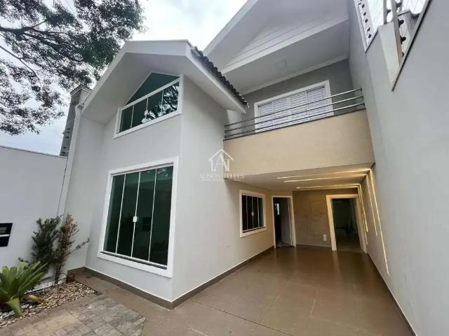 Casa / Sobrado para Venda em Maringá/PR Jardim Itália 4 Quartos