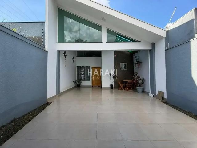 Casa / Sobrado para Venda em Maringá/PR Jardim Itália II 3 Quartos