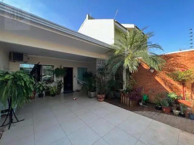 Casa / Sobrado para Venda em Maringá/PR Jardim Itália II 3 Quartos
