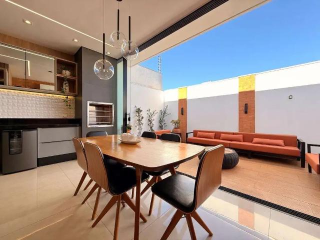 Casa / Sobrado para Venda em Maringá/PR Jardim Iguaçu 2 Quartos