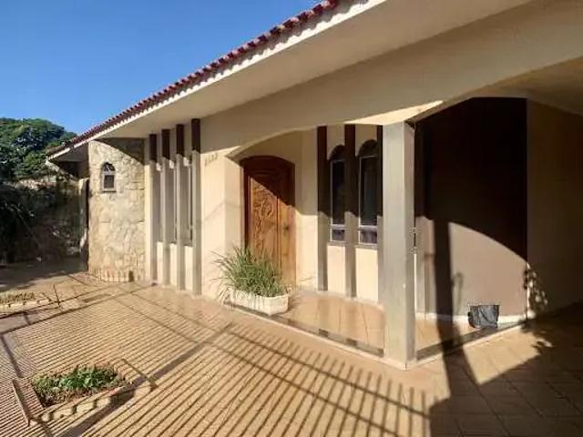 Casa / Sobrado para Venda em Maringá/PR Jardim Iguaçu 3 Quartos