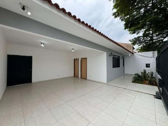 Casa / Sobrado para Venda em Maringá/PR Jardim Lucianópolis 3 Quartos