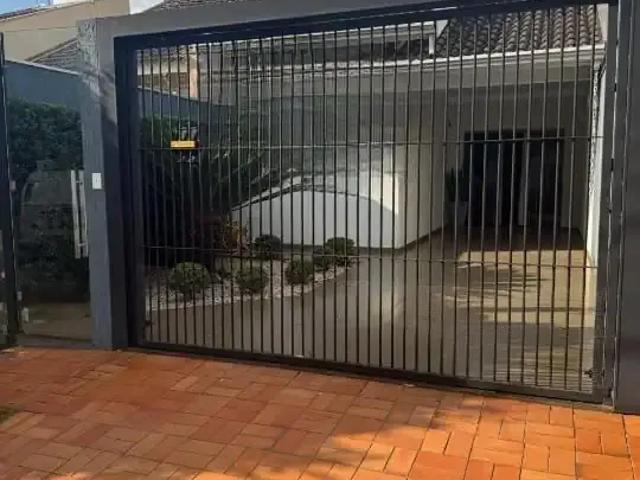 Casa / Sobrado para Venda em Maringá/PR Jardim Licce 3 Quartos
