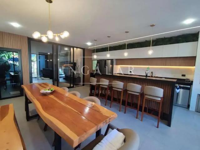 Casa / Sobrado para Venda em Maringá/PR Jardim Parque do Horto 3 Quartos