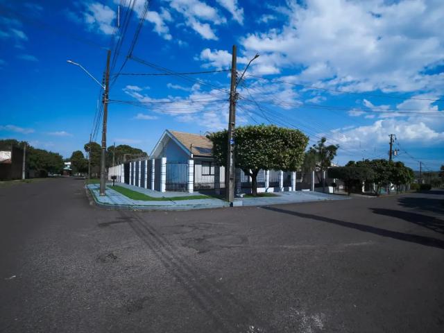 Casa / Sobrado para Venda em Maringá/PR Jardim Pinheiros 3 Quartos