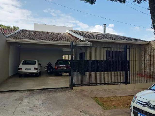 Casa / Sobrado para Venda em Maringá/PR Jardim Tupinambá 3 Quartos