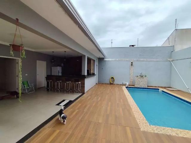 Casa / Sobrado para Venda em Maringá/PR Jardim Tóquio 3 Quartos