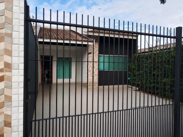 Casa / Sobrado para Venda em Maringá/PR Parque Hortência 3 Quartos
