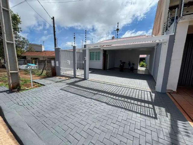 Casa / Sobrado para Venda em Maringá/PR Parque Residencial Quebec 3 Quartos
