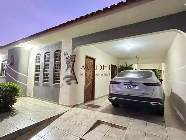 Casa / Sobrado para Venda em Maringá/PR Parque Residencial Tuiuti 3 Quartos