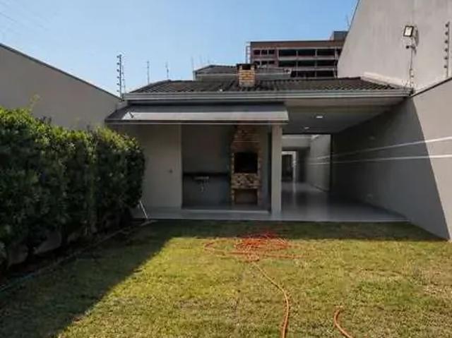 Casa / Sobrado para Venda em Maringá/PR Vila Bosque 4 Quartos