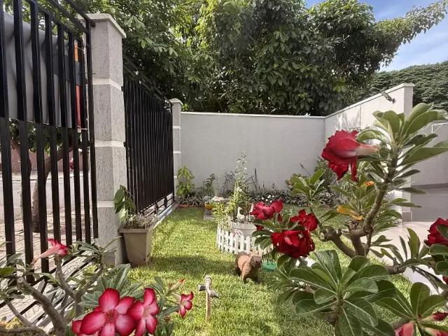 Casa / Sobrado para Venda em Maringá/PR Vila Morangueira 4 Quartos