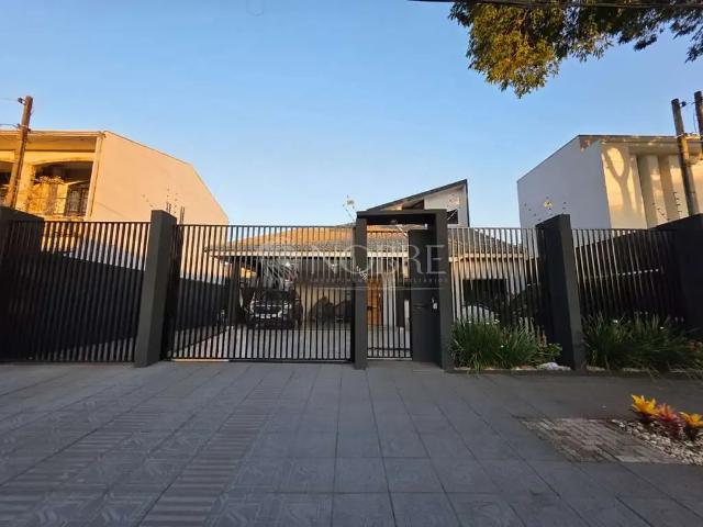 Casa / Sobrado para Venda em Maringá/PR Vila Morangueira 4 Quartos
